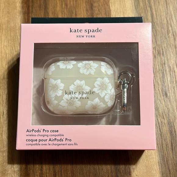 kate spade | Accessories | New Kate Spade New York Hollyhock Airpod Pro ...